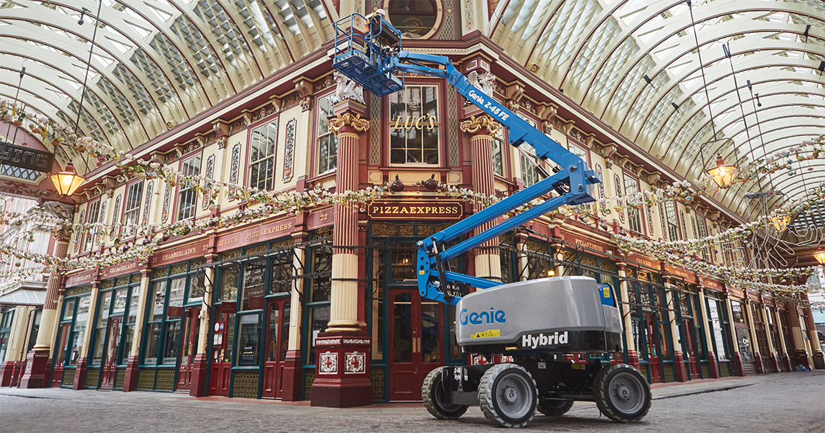 Articulated Boom Lift | Aerial Lifts | Genie